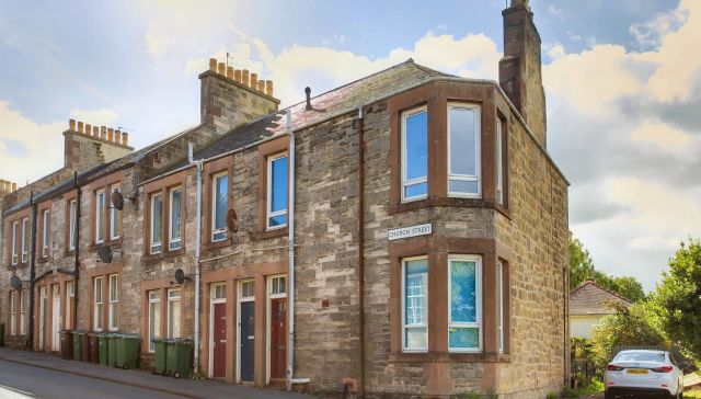 Tranent | Towns of East Lothian | Garden Stirling Burnet