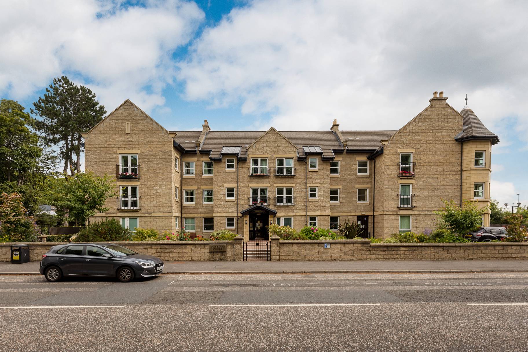 Flat 10 Caiystane Court, 11 Oxgangs Road North, Edinburgh, EH13 9AA - Gillespie Macandrew